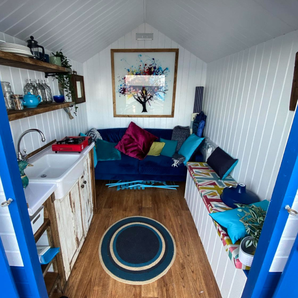 Felixstowe Beach Hut Hire @ The Dip – The Dip Kiosk, Felixstowe – Tradi ...